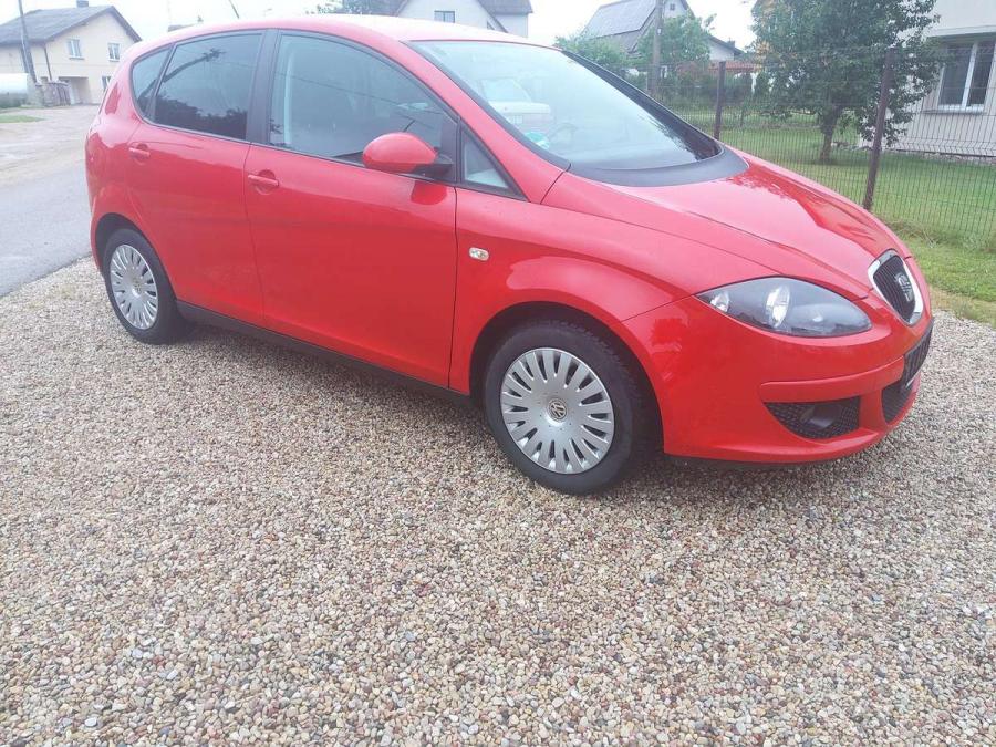 Sarkans SEAT Altea 2008 Rokiškis, ar dzinēja tilpumu 1.60 L un nobraukumu 176 tūkst. km par 2400 €, foto 5 vietnē AUTOMOTO.COM.LV