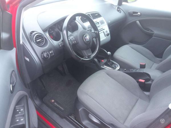 Sarkans SEAT Altea 2008 Rokiškis, ar dzinēja tilpumu 1.60 L un nobraukumu 176 tūkst. km par 2400 €, foto 10 vietnē AUTOMOTO.COM.LV