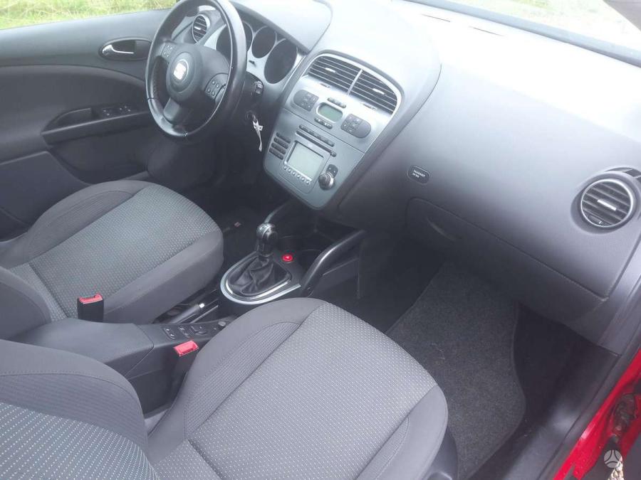 Sarkans SEAT Altea 2008 Rokiškis, ar dzinēja tilpumu 1.60 L un nobraukumu 176 tūkst. km par 2400 €, foto 16 vietnē AUTOMOTO.COM.LV