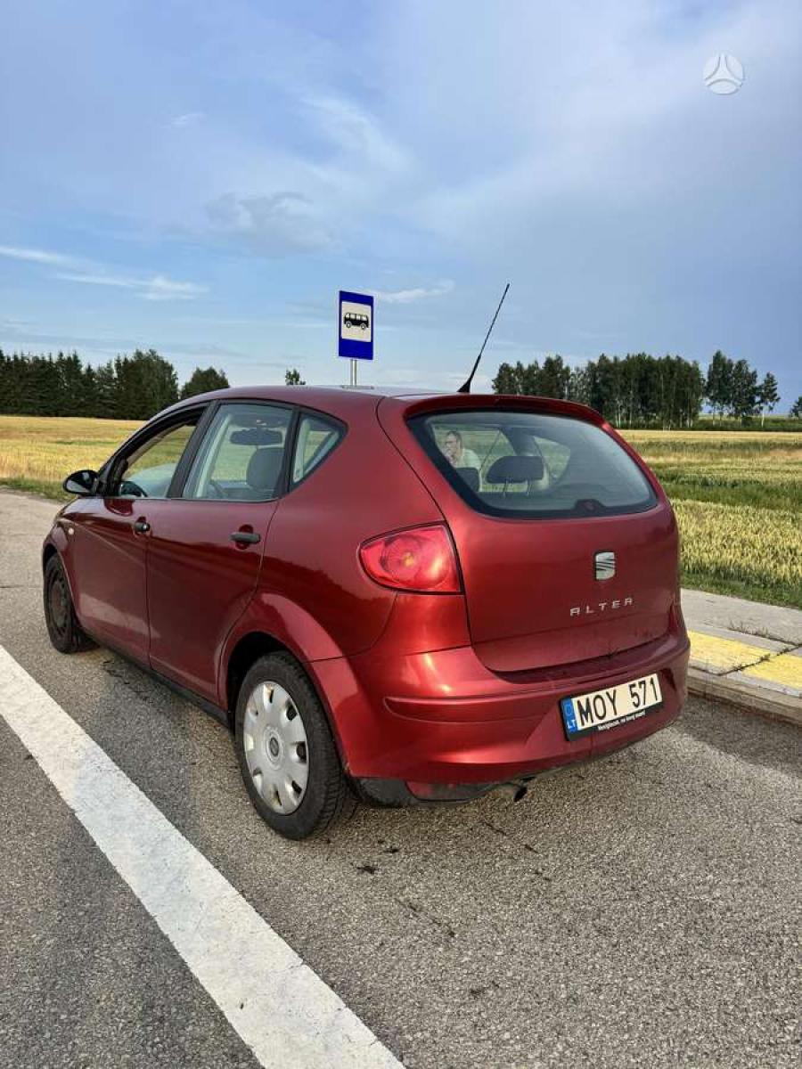 Sarkans SEAT Altea 2009 Viļņa, ar dzinēja tilpumu 1.90 L un nobraukumu 328 tūkst. km par 950 €, foto 4 vietnē AUTOMOTO.COM.LV