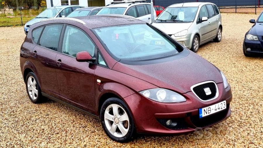 Sarkans SEAT Altea 2006 Cēsis, ar dzinēja tilpumu 2.00 L un nobraukumu 490 tūkst. km par 2100 €, foto 1 vietnē AUTOMOTO.COM.LV