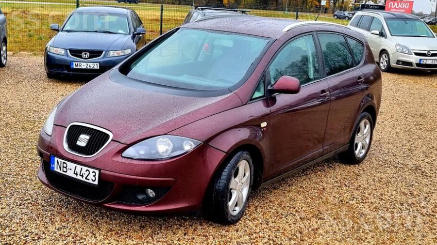 Sarkans SEAT Altea 2006 Cēsis, ar dzinēja tilpumu 2.00 L un nobraukumu 490 tūkst. km par 2100 €, foto 4 vietnē AUTOMOTO.COM.LV