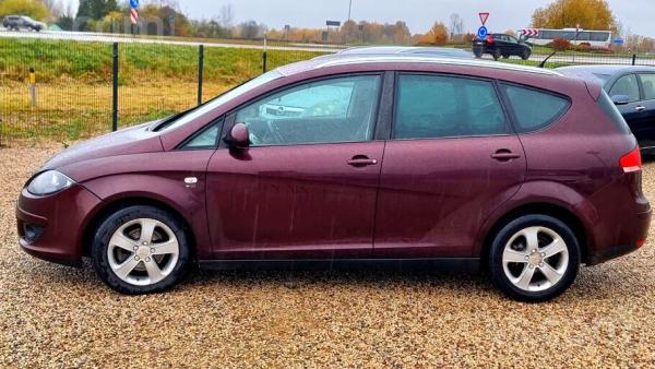 Sarkans SEAT Altea 2006 Cēsis, ar dzinēja tilpumu 2.00 L un nobraukumu 490 tūkst. km par 2100 €, foto 4 vietnē AUTOMOTO.COM.LV
