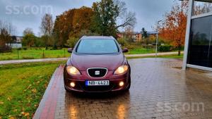 Sarkans SEAT Altea 2006 Cēsis, ar dzinēja tilpumu 2.00 L un nobraukumu 490 tūkst. km par 2100 €, foto 20 vietnē AUTOMOTO.COM.LV