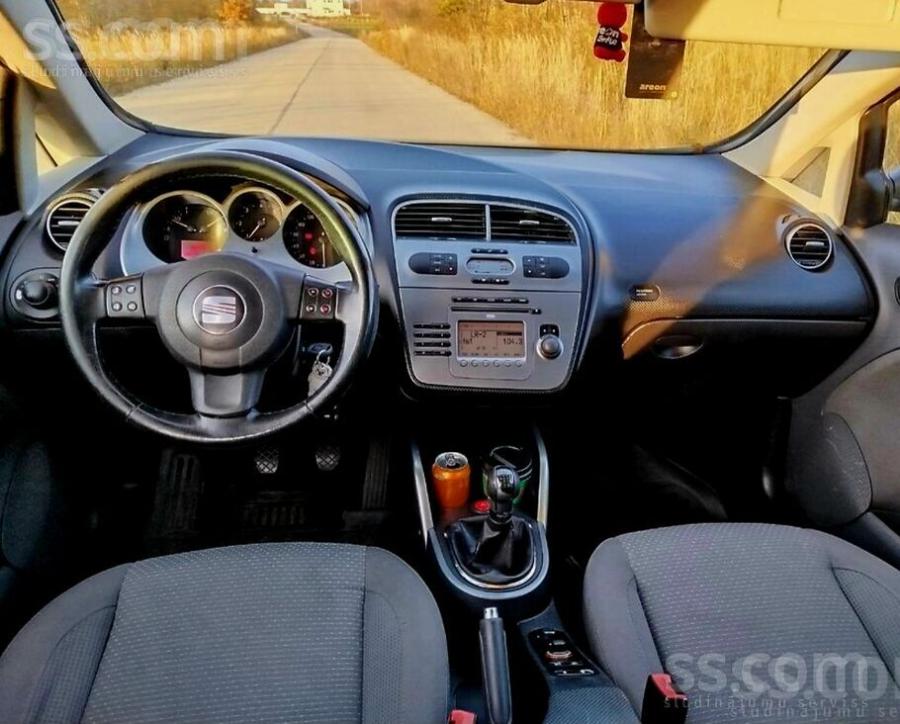 Sarkans SEAT Altea 2006 Cēsis, ar dzinēja tilpumu 2.00 L un nobraukumu 490 tūkst. km par 2100 €, foto 22 vietnē AUTOMOTO.COM.LV