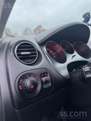 Sarkans SEAT Altea 2006 Rīga, ar dzinēja tilpumu 2.00 L un nobraukumu 345 tūkst. km par 4295 €, foto 11 vietnē AUTOMOTO.COM.LV