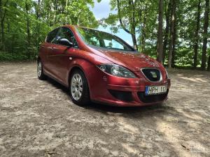 Red SEAT Altea 2006 in Kaunas, with an engine capacity of 1.90 L and mileage of 299 thousand km for 1200 €, photo  on AUTOMOTO.COM.LV
