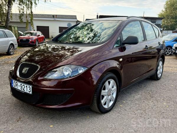 SEAT Altea 2007 Rīga vietnē Sarkans SEAT Altea 2007 Rīga, ar dzinēja tilpumu 1.90 L un nobraukumu 0 tūkst. km par 2650 €, foto 4 vietnē AUTOMOTO.COM.LV
