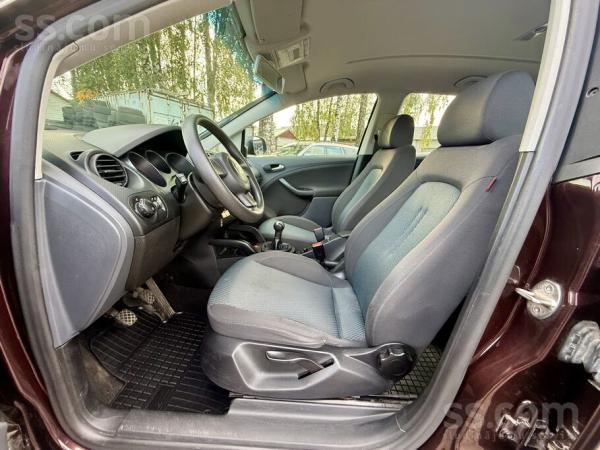 SEAT Altea 2007 Rīga vietnē Sarkans SEAT Altea 2007 Rīga, ar dzinēja tilpumu 1.90 L un nobraukumu 0 tūkst. km par 2650 €, foto 10 vietnē AUTOMOTO.COM.LV