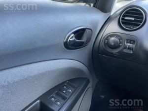 Sarkans SEAT Altea 2007 Talsi, ar dzinēja tilpumu 1.60 L un nobraukumu 221 tūkst. km par 3700 €, foto 13 vietnē AUTOMOTO.COM.LV