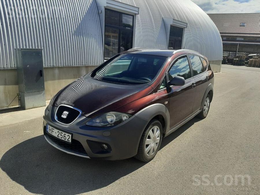 Sarkans SEAT Altea 2008 Tukums, ar dzinēja tilpumu 2.00 L un nobraukumu 256 tūkst. km par 2250 €, foto 3 vietnē AUTOMOTO.COM.LV