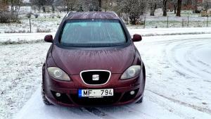Красный Сеат Алтеа 2008 в Цесис, объемом двигателя 2.00 л и пробегом 379 тыс. км за 1950 €, фото 3 на AUTOMOTO.COM.LV