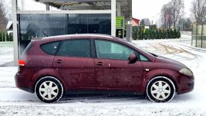 Красный Сеат Алтеа 2008 в Цесис, объемом двигателя 2.00 л и пробегом 379 тыс. км за 1950 €, фото 5 на AUTOMOTO.COM.LV