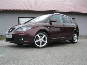 Sarkans SEAT Altea 2010 Sigulda, ar dzinēja tilpumu 2.00 L un nobraukumu 300 tūkst. km par 4350 €, foto  vietnē AUTOMOTO.COM.LV