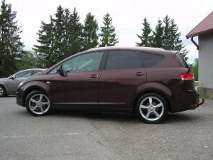 Sarkans SEAT Altea 2010 Sigulda, ar dzinēja tilpumu 2.00 L un nobraukumu 300 tūkst. km par 4350 €, foto 5 vietnē AUTOMOTO.COM.LV