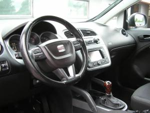 Sarkans SEAT Altea 2010 Sigulda, ar dzinēja tilpumu 2.00 L un nobraukumu 300 tūkst. km par 4350 €, foto 17 vietnē AUTOMOTO.COM.LV