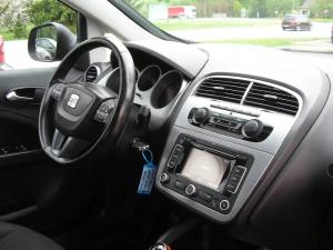 Sarkans SEAT Altea 2010 Sigulda, ar dzinēja tilpumu 2.00 L un nobraukumu 300 tūkst. km par 4350 €, foto 25 vietnē AUTOMOTO.COM.LV