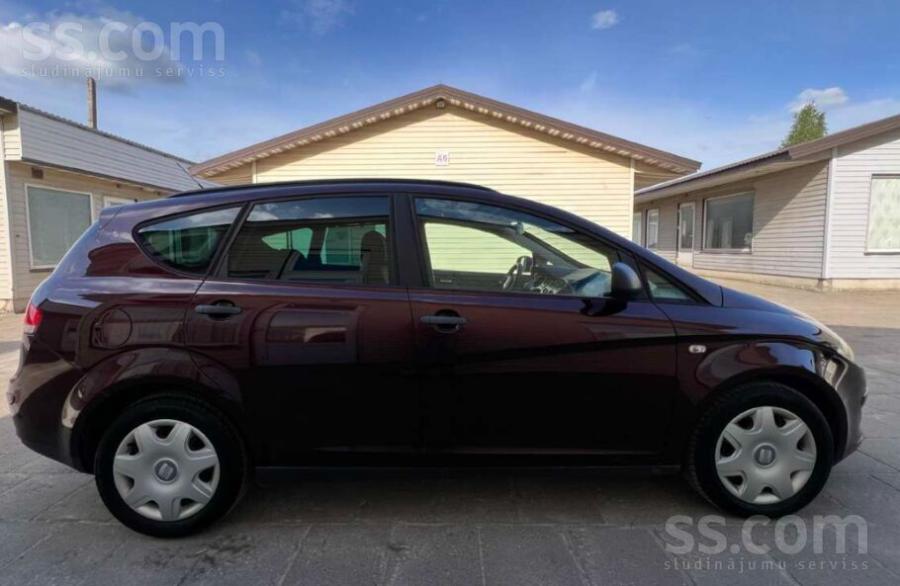 Sarkans SEAT Altea 2009 Bauska, ar dzinēja tilpumu 2.00 L un nobraukumu 270 tūkst. km par 5200 €, foto 3 vietnē AUTOMOTO.COM.LV