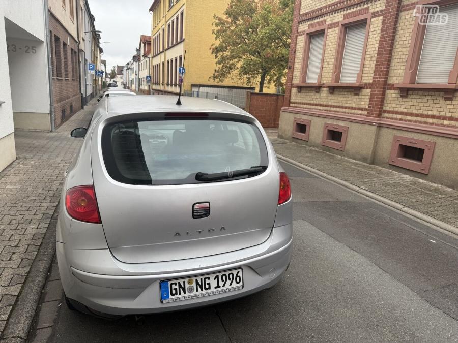 SEAT Altea 2005 Šauļi, ar dzinēja tilpumu 1.60 L un nobraukumu 196 tūkst. km par 1600 €, foto 6 vietnē AUTOMOTO.COM.LV