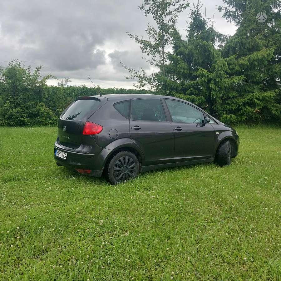 Violet SEAT Altea 2005 in Sirvintos, with an engine capacity of 2.00 L and mileage of 278 thousand km for 1299 €, photo 3 on AUTOMOTO.COM.LV