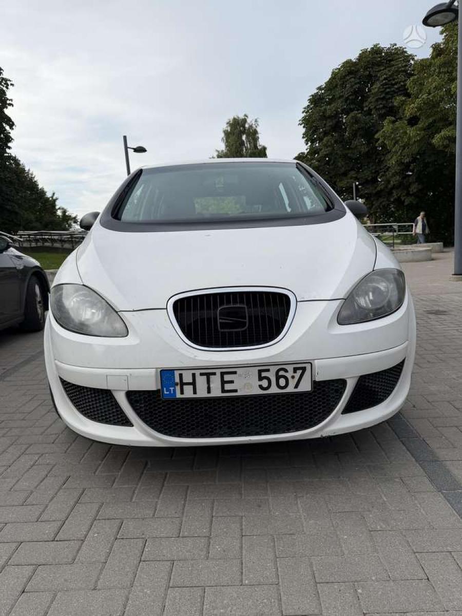 Белый Сеат Алтеа 2005 в Тельшяй, объемом двигателя 1.90 л и пробегом 305 тыс. км за 750 €, фото 1 на AUTOMOTO.COM.LV
