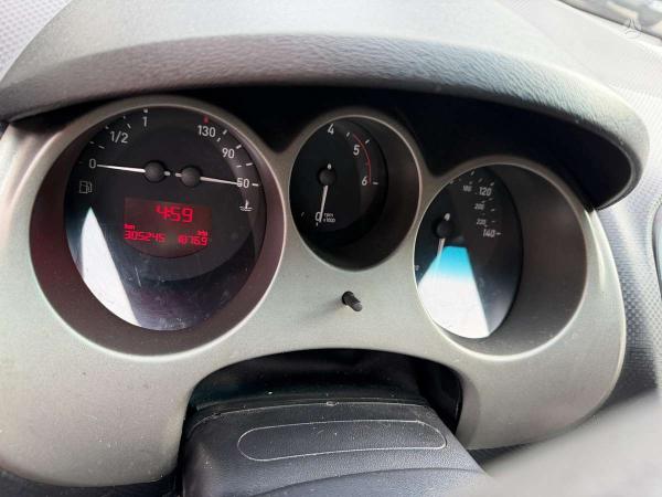 Белый Сеат Алтеа 2005 в Тельшяй, объемом двигателя 1.90 л и пробегом 305 тыс. км за 750 €, фото 7 на AUTOMOTO.COM.LV