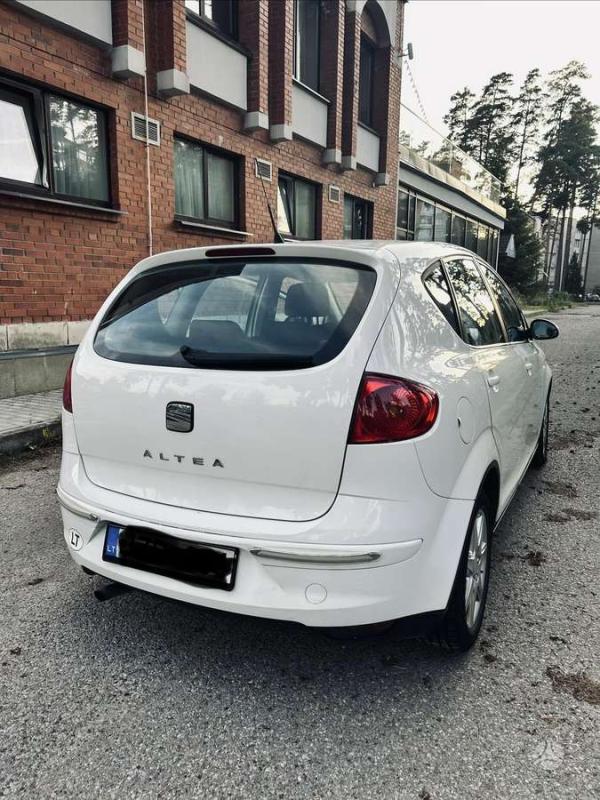 Balts SEAT Altea 2008 Visaginas, ar dzinēja tilpumu 1.90 L un nobraukumu 280 tūkst. km par 1800 €, foto 3 vietnē AUTOMOTO.COM.LV