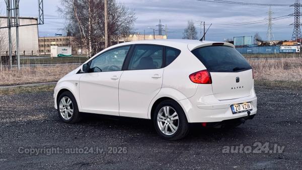 White SEAT Altea 2009 in Tallinn, with an engine capacity of 1.40 L and mileage of 229 thousand km for 2999 €, photo 4 on AUTOMOTO.COM.LV