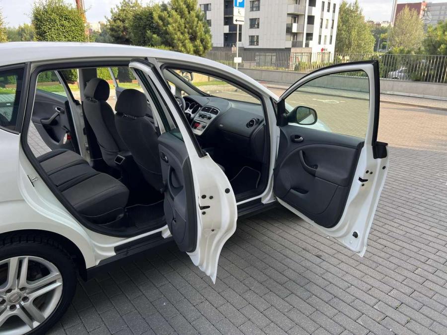White SEAT Altea 2010 in Vilnius, with an engine capacity of 1.40 L and mileage of 200 thousand km for 1250 €, photo 21 on AUTOMOTO.COM.LV