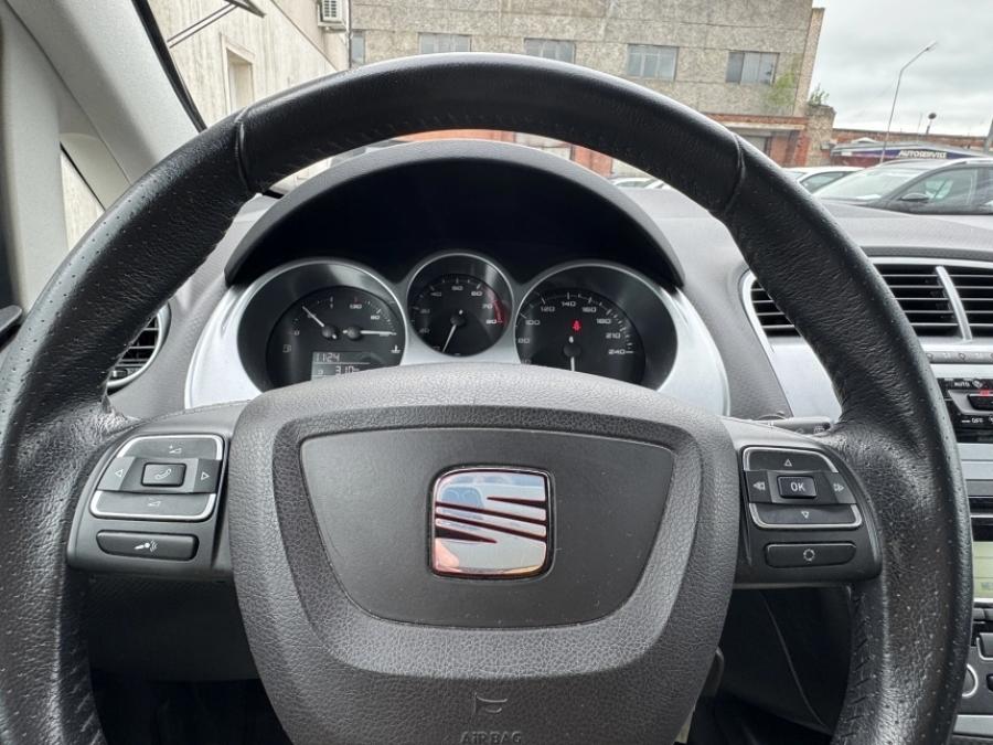 White SEAT Altea 2011 in Riga, with an engine capacity of 1.20 L and mileage of 155 thousand km for 4900 €, photo 3 on AUTOMOTO.COM.LV
