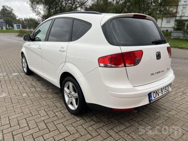White SEAT Altea 2012 in Jekabpils, with an engine capacity of 1.60 L and mileage of 246 thousand km for 4500 €, photo 8 on AUTOMOTO.COM.LV