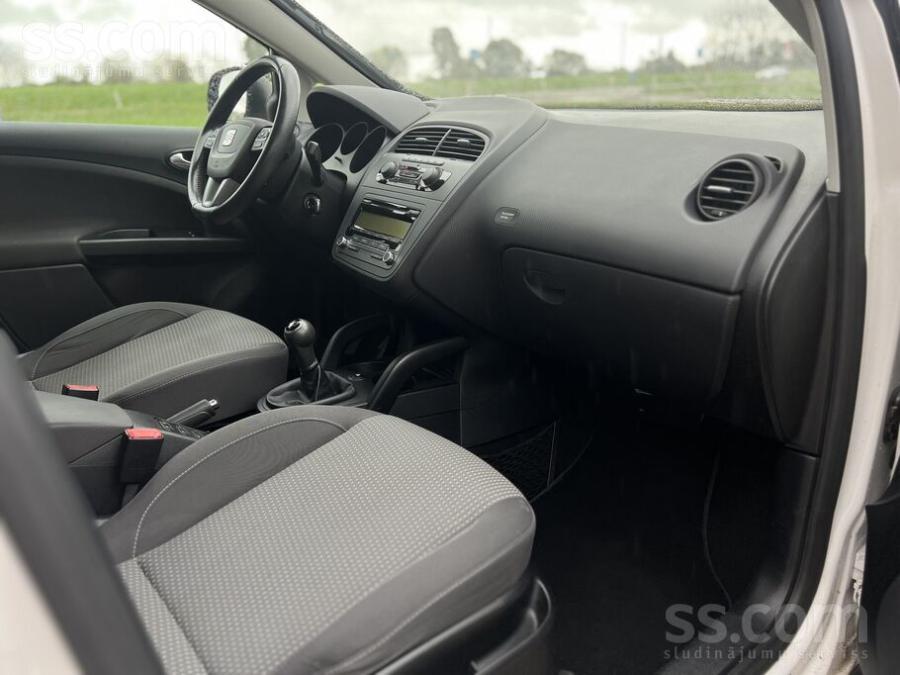 Balts SEAT Altea 2012 Jēkabpils, ar dzinēja tilpumu 1.60 L un nobraukumu 246 tūkst. km par 4500 €, foto 11 vietnē AUTOMOTO.COM.LV
