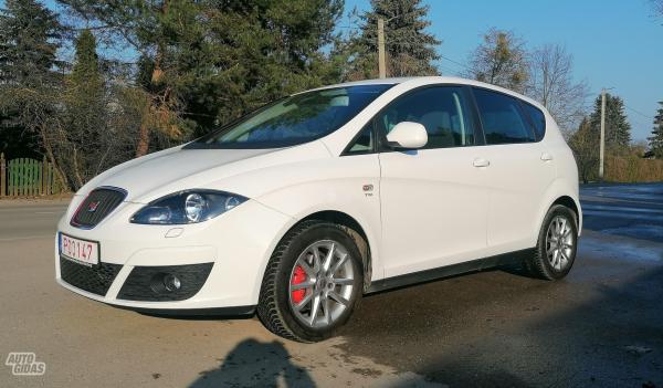 Balts SEAT Altea 2011 Kauņa, ar dzinēja tilpumu 1.40 L un nobraukumu 168 tūkst. km par 3600 €, foto 2 vietnē AUTOMOTO.COM.LV