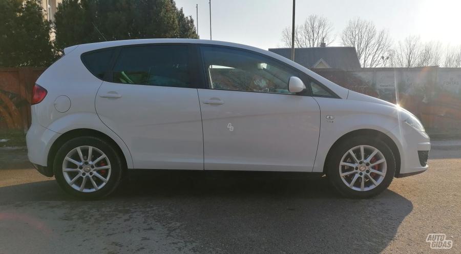 Balts SEAT Altea 2011 Kauņa, ar dzinēja tilpumu 1.40 L un nobraukumu 168 tūkst. km par 3600 €, foto 8 vietnē AUTOMOTO.COM.LV