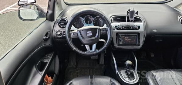 White SEAT Altea 2009 in Riga, with an engine capacity of 1.90 L and mileage of 370 thousand km for 3950 €, photo 5 on AUTOMOTO.COM.LV