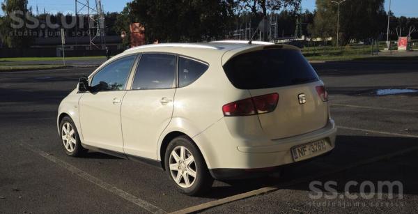 White SEAT Altea 2009 in Riga, with an engine capacity of 1.90 L and mileage of 0 thousand km for 2990 €, photo 6 on AUTOMOTO.COM.LV