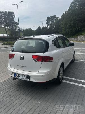 White SEAT Altea 2013 in Riga, with an engine capacity of 1.60 L and mileage of 222 thousand km for 3700 €, photo 11 on AUTOMOTO.COM.LV