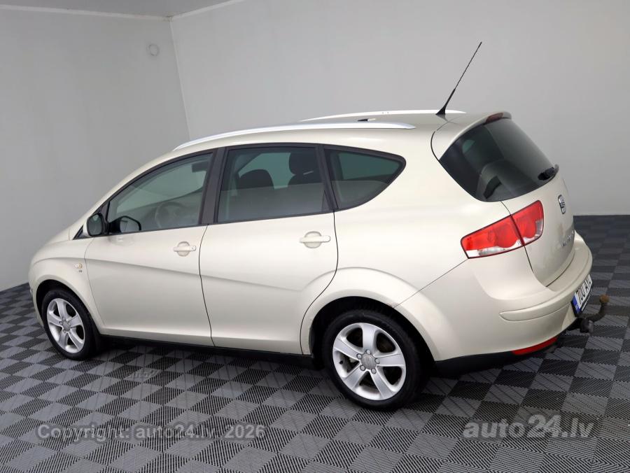 Бежевый Сеат Altea XL 2007 в Таллин, объемом двигателя 2.00 л и пробегом 209 тыс. км за 999 €, фото 5 на AUTOMOTO.COM.LV