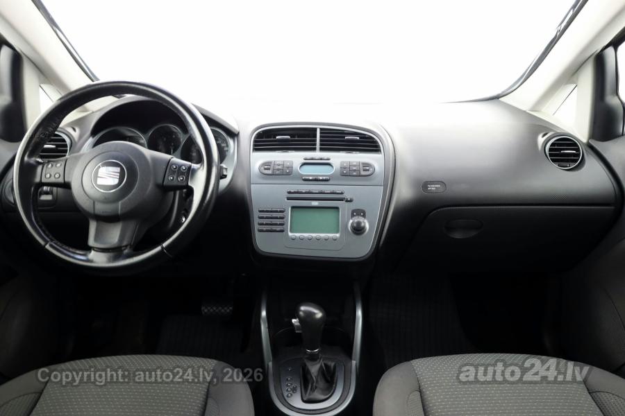 Бежевый Сеат Altea XL 2007 в Таллин, объемом двигателя 2.00 л и пробегом 209 тыс. км за 999 €, фото 6 на AUTOMOTO.COM.LV