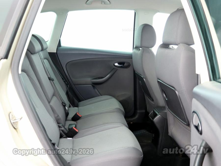 Бежевый Сеат Altea XL 2007 в Таллин, объемом двигателя 2.00 л и пробегом 209 тыс. км за 999 €, фото 8 на AUTOMOTO.COM.LV