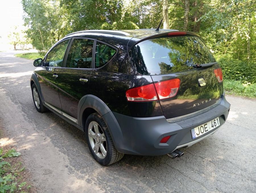 Black SEAT Altea XL 2009 in Anyksciai, with an engine capacity of 2.00 L and mileage of 306 thousand km for 3000 €, photo 10 on AUTOMOTO.COM.LV