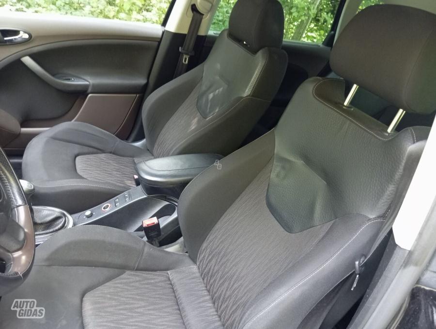 Black SEAT Altea XL 2009 in Anyksciai, with an engine capacity of 2.00 L and mileage of 306 thousand km for 3000 €, photo 17 on AUTOMOTO.COM.LV