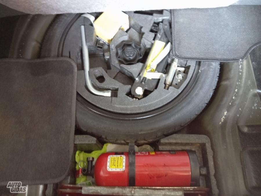 Black SEAT Altea XL 2009 in Anyksciai, with an engine capacity of 2.00 L and mileage of 306 thousand km for 3000 €, photo 21 on AUTOMOTO.COM.LV