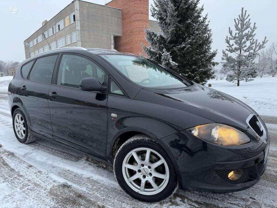 Melns SEAT Altea XL 2007 Kauņa, ar dzinēja tilpumu 2.00 L un nobraukumu 315 tūkst. km par 2350 €, foto 2 vietnē AUTOMOTO.COM.LV