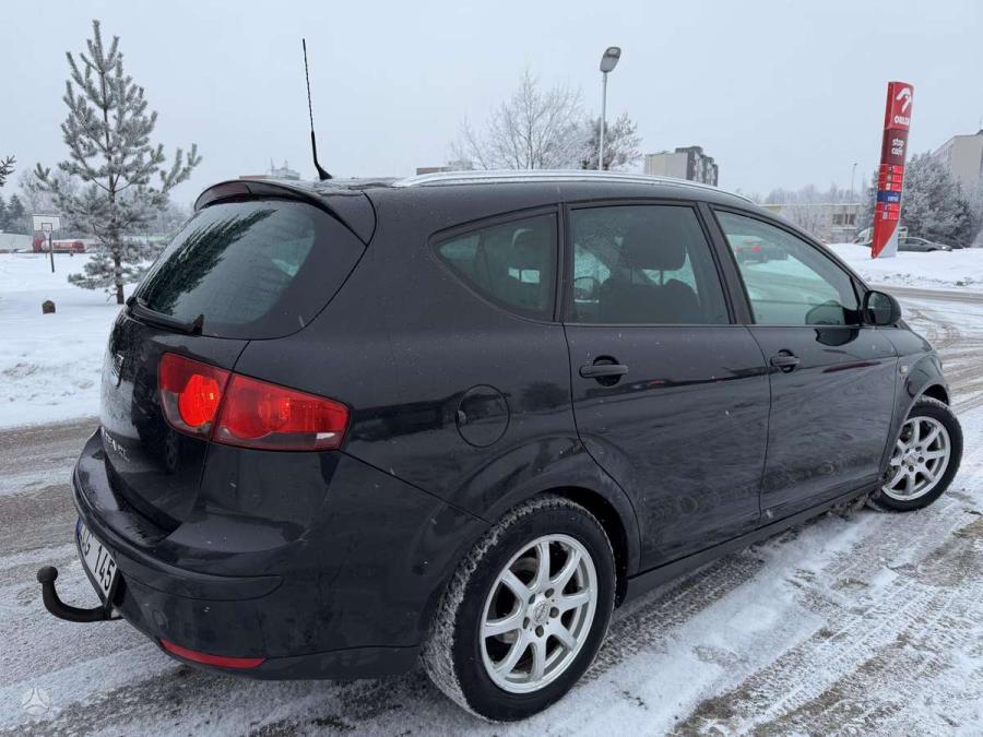 Melns SEAT Altea XL 2007 Kauņa, ar dzinēja tilpumu 2.00 L un nobraukumu 315 tūkst. km par 2350 €, foto 4 vietnē AUTOMOTO.COM.LV
