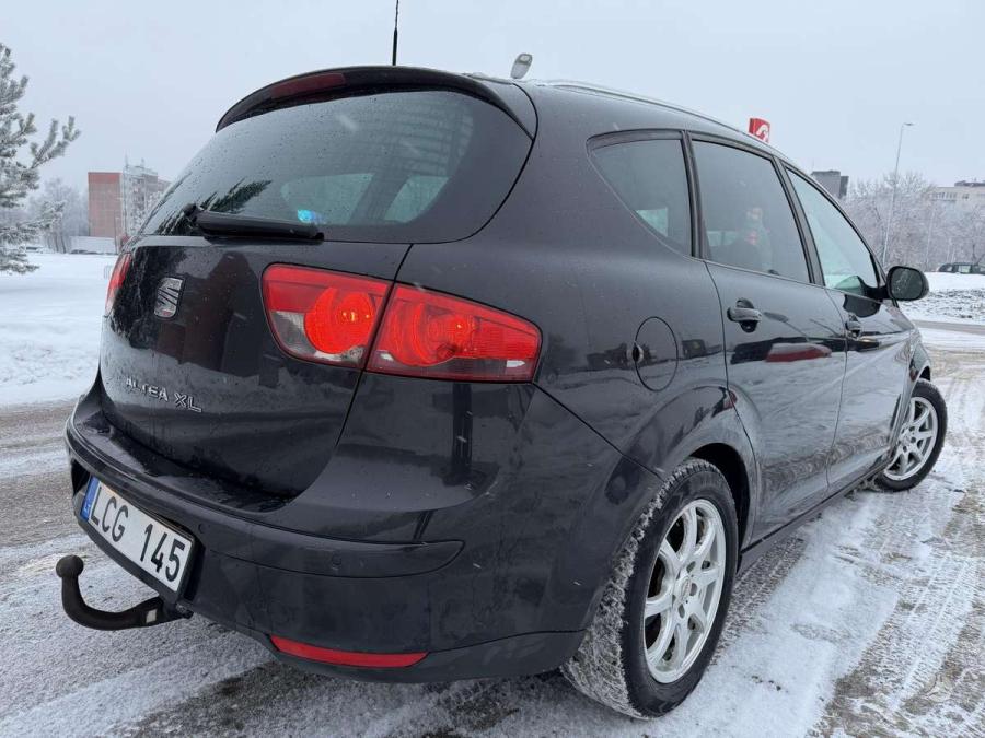 Melns SEAT Altea XL 2007 Kauņa, ar dzinēja tilpumu 2.00 L un nobraukumu 315 tūkst. km par 2350 €, foto 13 vietnē AUTOMOTO.COM.LV
