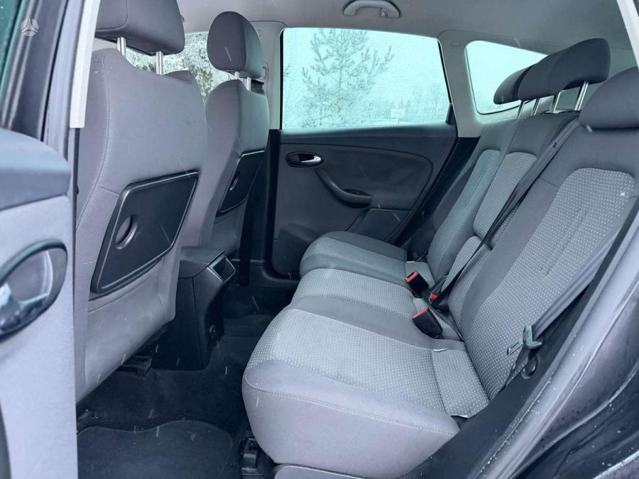 Melns SEAT Altea XL 2007 Kauņa, ar dzinēja tilpumu 2.00 L un nobraukumu 315 tūkst. km par 2350 €, foto 16 vietnē AUTOMOTO.COM.LV