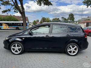 Black SEAT Altea XL 2007 in Panevezys, with an engine capacity of 2.00 L and mileage of 340 thousand km for 2450 €, photo 6 on AUTOMOTO.COM.LV