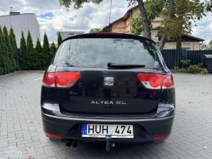 Black SEAT Altea XL 2007 in Panevezys, with an engine capacity of 2.00 L and mileage of 340 thousand km for 2450 €, photo 9 on AUTOMOTO.COM.LV