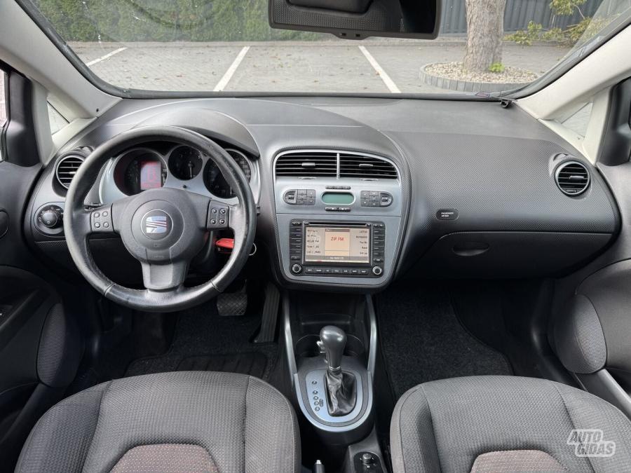 Black SEAT Altea XL 2007 in Panevezys, with an engine capacity of 2.00 L and mileage of 340 thousand km for 2450 €, photo 11 on AUTOMOTO.COM.LV